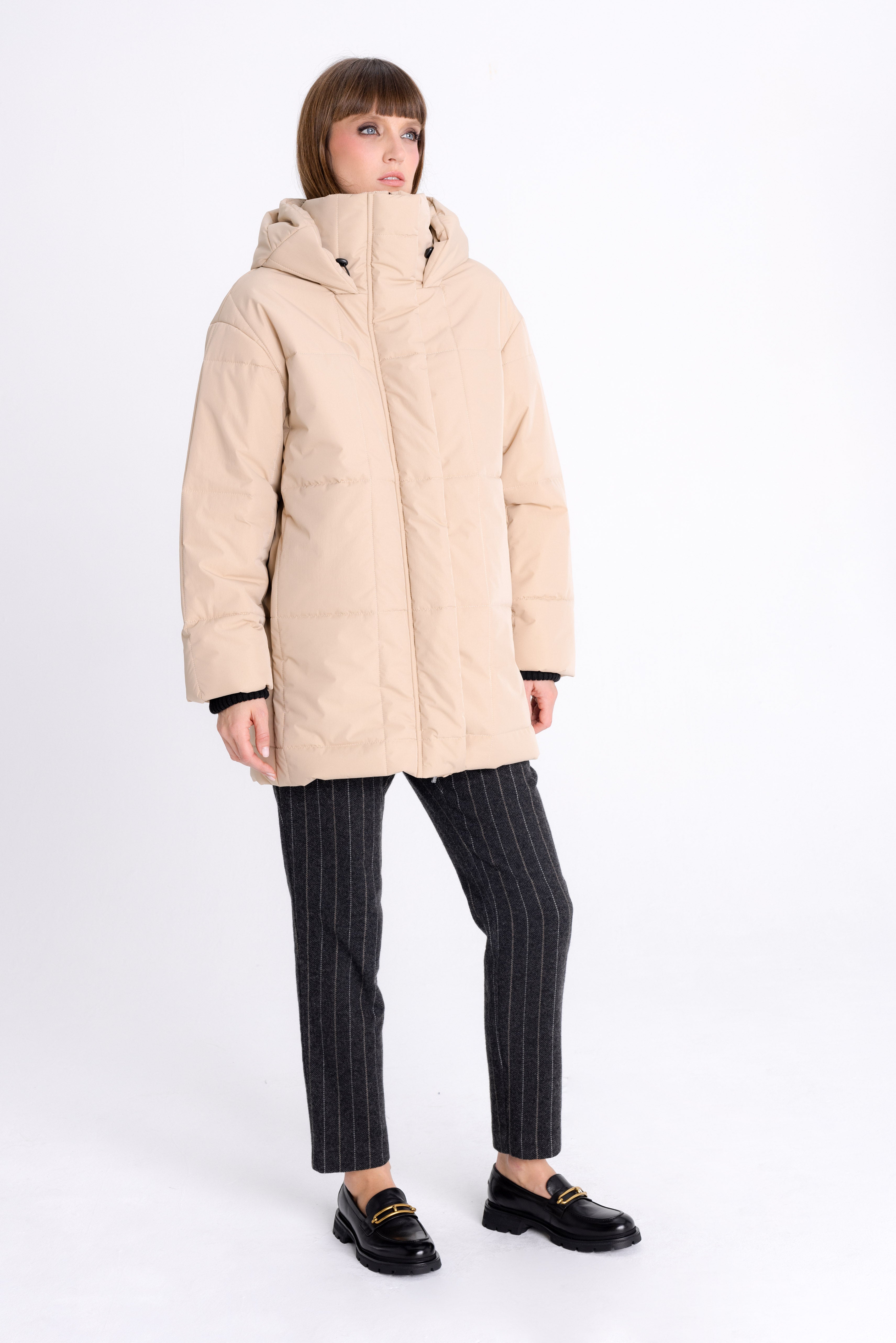 QUILTED SAND SHORT JACKET WITH HOOD – InAvati